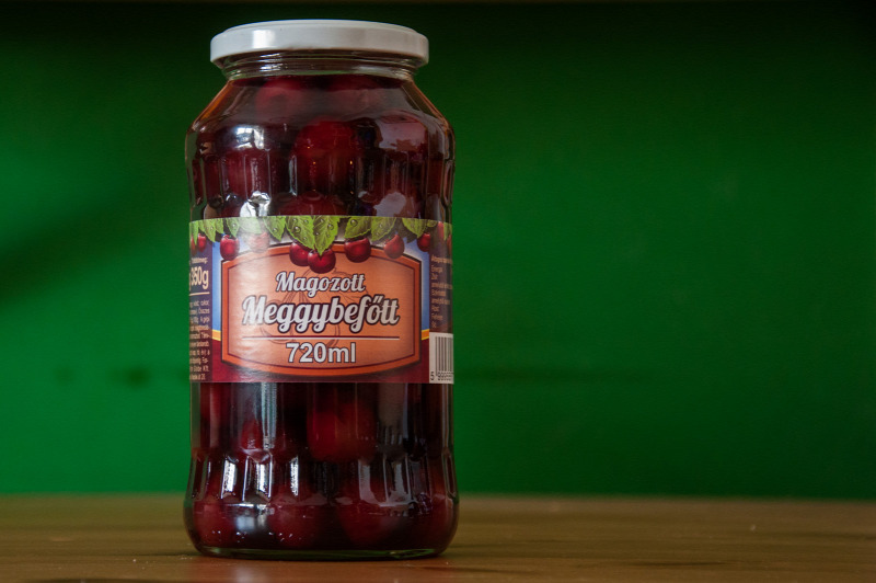 Szeretjük a magyar meggybefőttet!